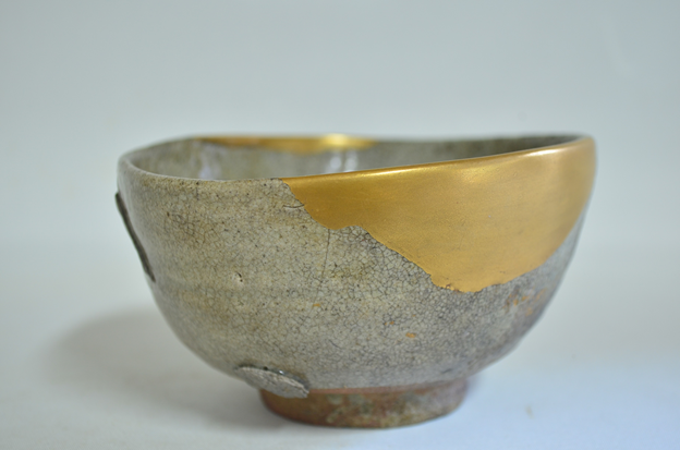 Kintsugi – The Japanese art of mending pottery with Gold - Japanese Tales